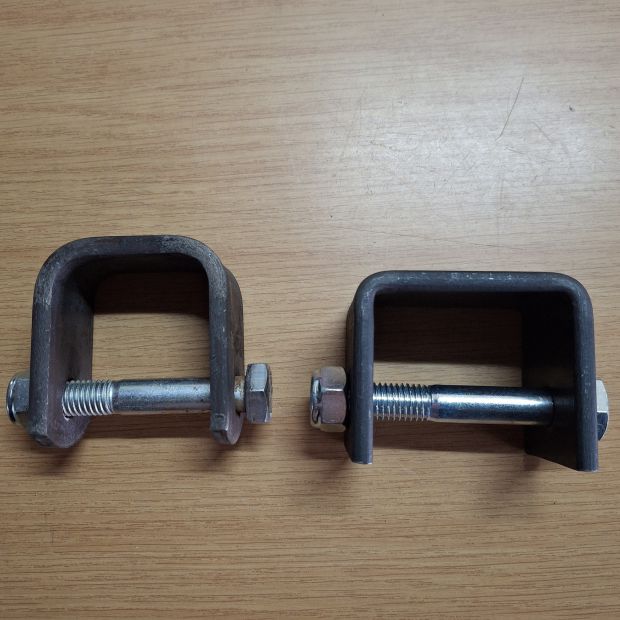 Shackle Bracket & Bolt – Xtreme Trailer Spares and Sales (Pty) Ltd
